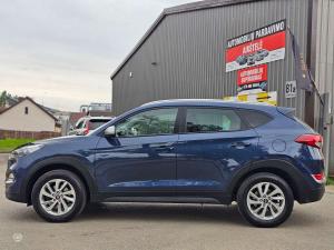 Blue Hyundai Tucson 2018 in Siauliai, with an engine capacity of 1.60 L and mileage of 206 thousand km for 11950 €, photo 9 on AUTOMOTO.COM.LV