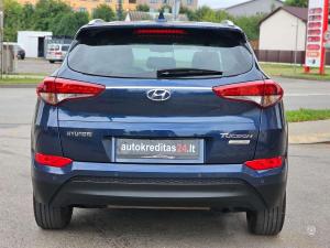 Blue Hyundai Tucson 2018 in Siauliai, with an engine capacity of 1.60 L and mileage of 206 thousand km for 11950 €, photo 11 on AUTOMOTO.COM.LV