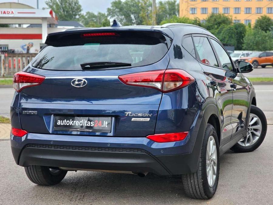 Blue Hyundai Tucson 2018 in Siauliai, with an engine capacity of 1.60 L and mileage of 206 thousand km for 11950 €, photo 12 on AUTOMOTO.COM.LV