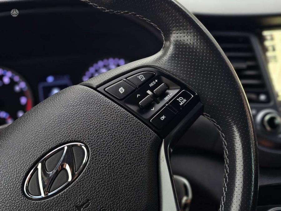 Blue Hyundai Tucson 2018 in Siauliai, with an engine capacity of 1.60 L and mileage of 206 thousand km for 11950 €, photo 30 on AUTOMOTO.COM.LV