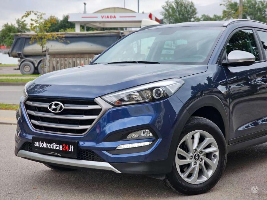 Blue Hyundai Tucson 2018 in Siauliai, with an engine capacity of 1.60 L and mileage of 206 thousand km for 11950 €, photo 4 on AUTOMOTO.COM.LV