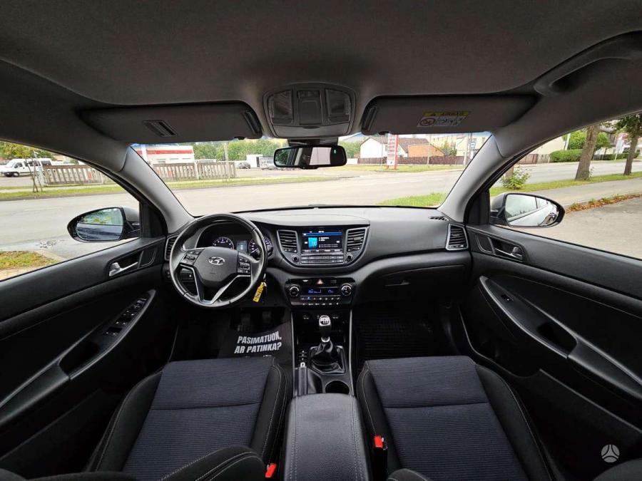 Blue Hyundai Tucson 2018 in Siauliai, with an engine capacity of 1.60 L and mileage of 206 thousand km for 11950 €, photo 17 on AUTOMOTO.COM.LV