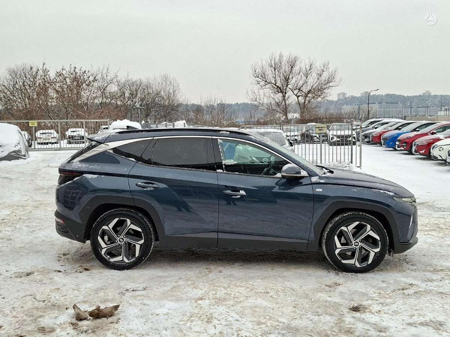 Blue Hyundai Tucson 2021 in Vilnius, with an engine capacity of 1.60 L and mileage of 83 thousand km for 22500 €, photo 5 on AUTOMOTO.COM.LV