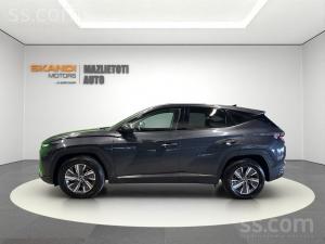 Blue Hyundai Tucson 2021 in Riga, with an engine capacity of 1.60 L and mileage of 36 thousand km for 18490 €, photo 4 on AUTOMOTO.COM.LV