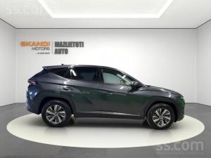 Blue Hyundai Tucson 2021 in Riga, with an engine capacity of 1.60 L and mileage of 36 thousand km for 18490 €, photo 8 on AUTOMOTO.COM.LV