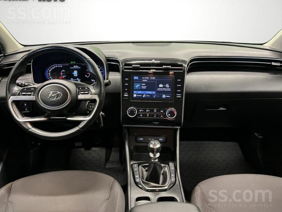 Blue Hyundai Tucson 2021 in Riga, with an engine capacity of 1.60 L and mileage of 36 thousand km for 18490 €, photo 15 on AUTOMOTO.COM.LV