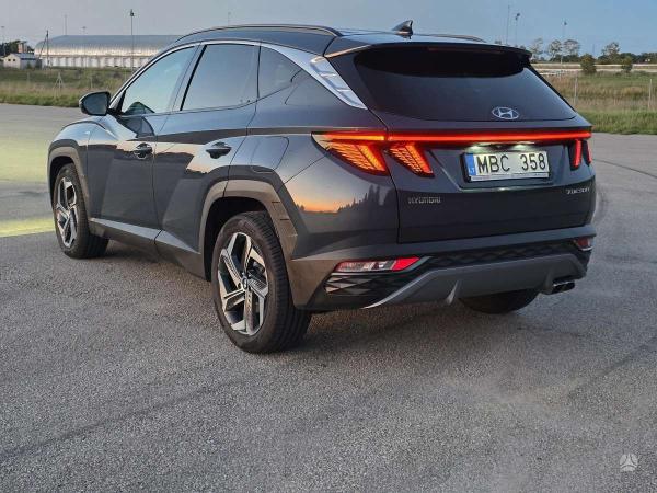 Zils Hyundai Tucson 2021 Raseiniai, ar dzinēja tilpumu 1.60 L un nobraukumu 134 tūkst. km par 19800 €, foto 2 vietnē AUTOMOTO.COM.LV