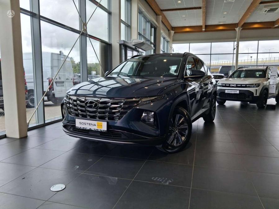 Blue Hyundai Tucson 2021 in Klaipeda, with an engine capacity of 1.60 L and mileage of 38 thousand km for 25450 €, photo 1 on AUTOMOTO.COM.LV