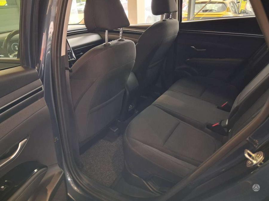 Blue Hyundai Tucson 2021 in Klaipeda, with an engine capacity of 1.60 L and mileage of 38 thousand km for 25450 €, photo 8 on AUTOMOTO.COM.LV