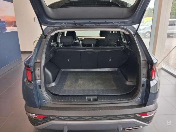 Blue Hyundai Tucson 2021 in Klaipeda, with an engine capacity of 1.60 L and mileage of 38 thousand km for 25450 €, photo 8 on AUTOMOTO.COM.LV