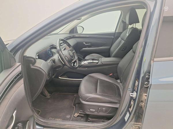 Blue Hyundai Tucson 2021 in Vilnius, with an engine capacity of 1.60 L and mileage of 88 thousand km for 24990 €, photo 7 on AUTOMOTO.COM.LV