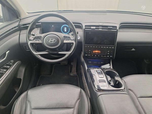 Blue Hyundai Tucson 2021 in Vilnius, with an engine capacity of 1.60 L and mileage of 88 thousand km for 24990 €, photo 10 on AUTOMOTO.COM.LV