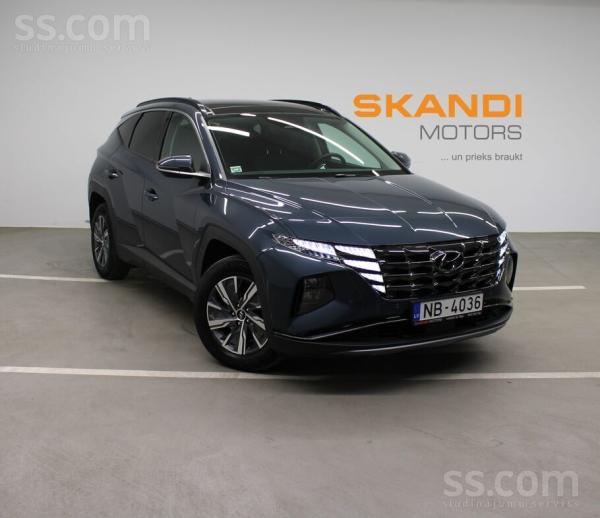 Blue Hyundai Tucson 2022 in Riga, with an engine capacity of 1.60 L and mileage of 79 thousand km for 26490 €, photo 3 on AUTOMOTO.COM.LV
