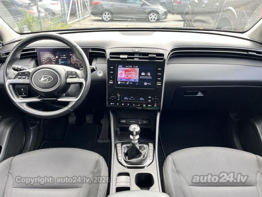 Blue Hyundai Tucson 2021 in Tallinn, with an engine capacity of 1.60 L and mileage of 99 thousand km for 17900 €, photo 10 on AUTOMOTO.COM.LV