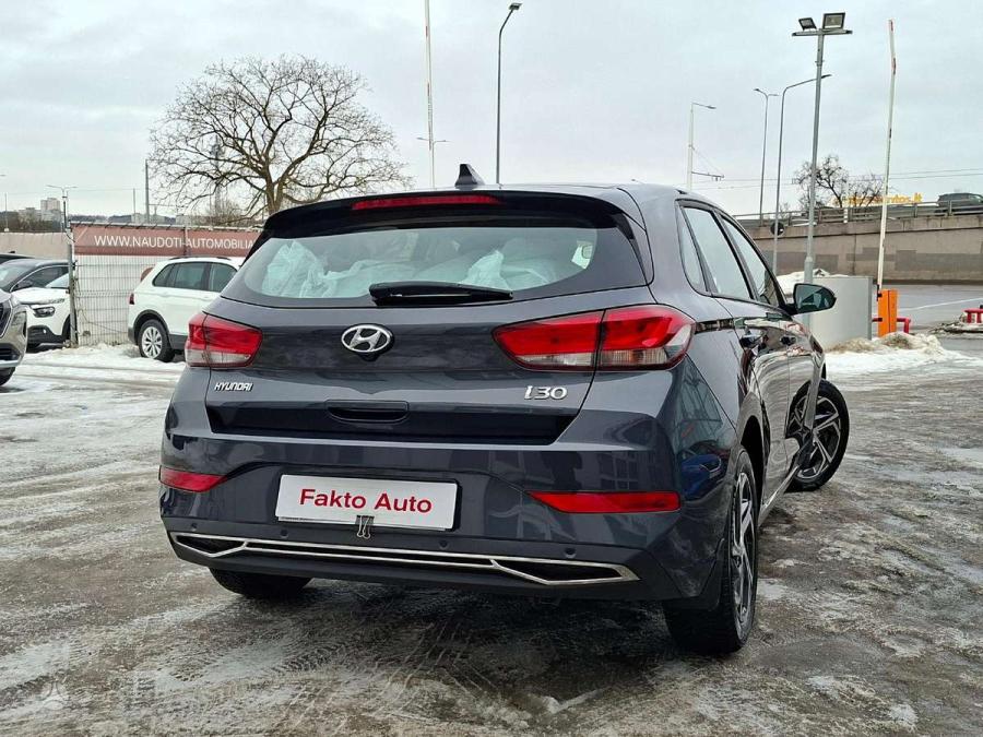 Zils Hyundai Tucson 2023 Viļņa, ar dzinēja tilpumu 1.00 L un nobraukumu 47 tūkst. km par 17900 €, foto 4 vietnē AUTOMOTO.COM.LV