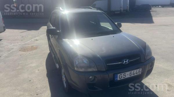 Brūns Hyundai Tucson 2007 Rīga, ar dzinēja tilpumu 2.70 L un nobraukumu 235 tūkst. km par 2350 €, foto 5 vietnē AUTOMOTO.COM.LV