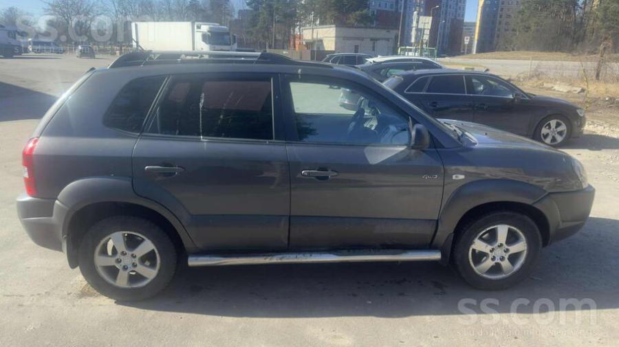 Brūns Hyundai Tucson 2007 Rīga, ar dzinēja tilpumu 2.70 L un nobraukumu 235 tūkst. km par 2350 €, foto 9 vietnē AUTOMOTO.COM.LV