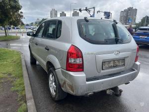 Brūns Hyundai Tucson 2007 Viļņa, ar dzinēja tilpumu 1.99 L un nobraukumu 289 tūkst. km par 950 €, foto 8 vietnē AUTOMOTO.COM.LV
