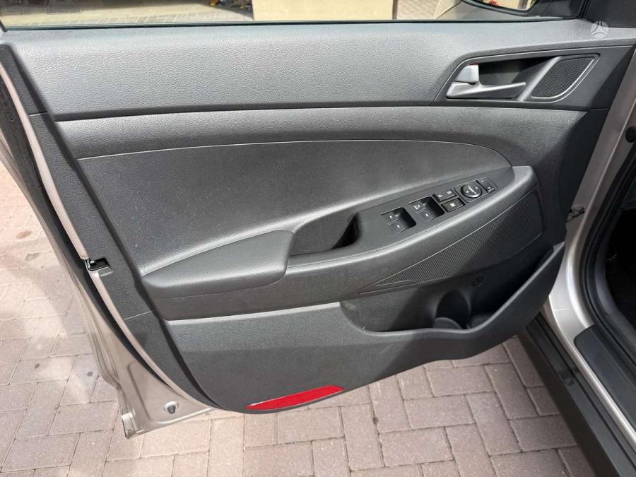 Brūns Hyundai Tucson 2015 Utena, ar dzinēja tilpumu 1.69 L un nobraukumu 237 tūkst. km par 8950 €, foto 17 vietnē AUTOMOTO.COM.LV
