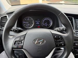 Brūns Hyundai Tucson 2015 Utena, ar dzinēja tilpumu 1.69 L un nobraukumu 237 tūkst. km par 8950 €, foto 18 vietnē AUTOMOTO.COM.LV