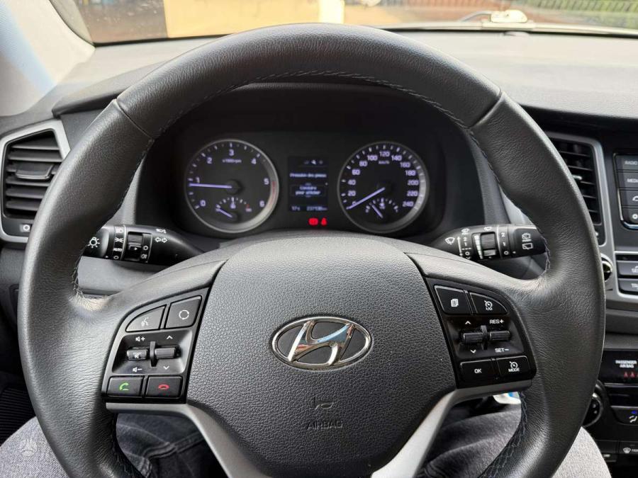 Brūns Hyundai Tucson 2015 Utena, ar dzinēja tilpumu 1.69 L un nobraukumu 237 tūkst. km par 8950 €, foto 18 vietnē AUTOMOTO.COM.LV