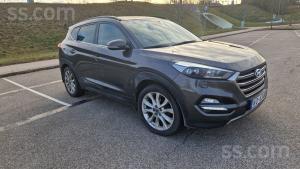 Brown Hyundai Tucson 2016 in Daugavpils, with an engine capacity of 2.00 L and mileage of 138 thousand km for 14950 €, photo 2 on AUTOMOTO.COM.LV