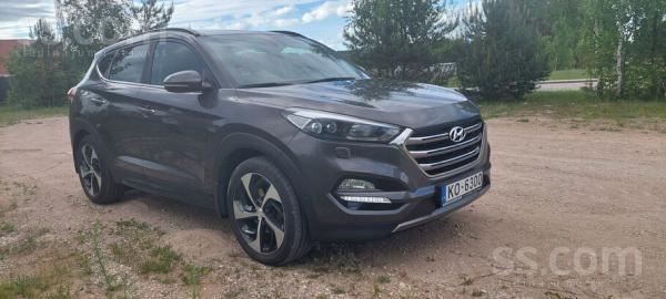 Brown Hyundai Tucson 2016 in Daugavpils, with an engine capacity of 2.00 L and mileage of 140 thousand km for 14650 €, photo 7 on AUTOMOTO.COM.LV