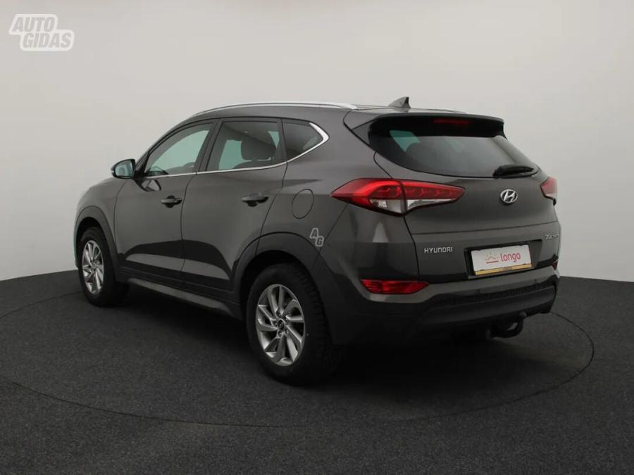 Brown Hyundai Tucson 2016 in Vilnius, with an engine capacity of 1.60 L and mileage of 194 thousand km for 11299 €, photo 8 on AUTOMOTO.COM.LV