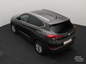 Brown Hyundai Tucson 2016 in Vilnius, with an engine capacity of 1.60 L and mileage of 194 thousand km for 11299 €, photo 13 on AUTOMOTO.COM.LV