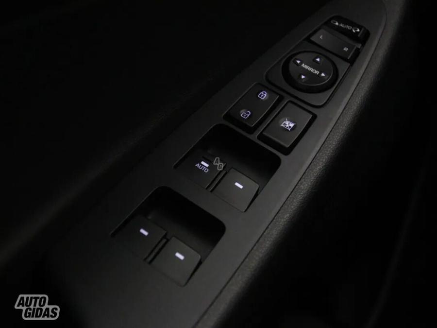 Brown Hyundai Tucson 2016 in Vilnius, with an engine capacity of 1.60 L and mileage of 194 thousand km for 11299 €, photo 27 on AUTOMOTO.COM.LV