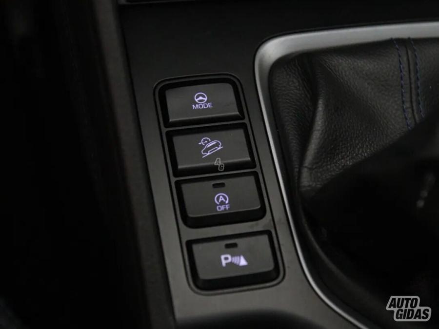 Brown Hyundai Tucson 2016 in Vilnius, with an engine capacity of 1.60 L and mileage of 194 thousand km for 11299 €, photo 32 on AUTOMOTO.COM.LV