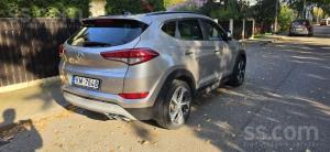Brown Hyundai Tucson 2016 in Liepaja, with an engine capacity of 1.60 L and mileage of 101 thousand km for 12900 €, photo 5 on AUTOMOTO.COM.LV