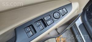 Brown Hyundai Tucson 2016 in Liepaja, with an engine capacity of 1.60 L and mileage of 101 thousand km for 12900 €, photo 12 on AUTOMOTO.COM.LV