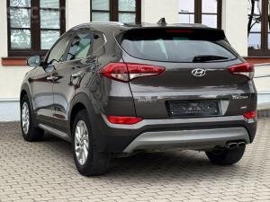 Brown Hyundai Tucson 2017 in Jelgava, with an engine capacity of 2.00 L and mileage of 103 thousand km for 15800 €, photo 4 on AUTOMOTO.COM.LV