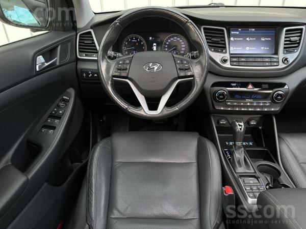 Brown Hyundai Tucson 2017 in Riga, with an engine capacity of 1.60 L and mileage of 124 thousand km for 15900 €, photo 11 on AUTOMOTO.COM.LV