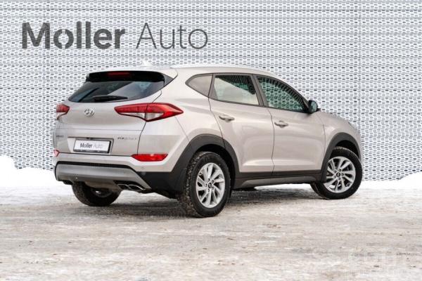 Brown Hyundai Tucson 2017 in Riga, with an engine capacity of 1.60 L and mileage of 73 thousand km for 16650 €, photo 4 on AUTOMOTO.COM.LV