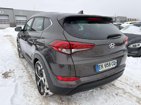 Brūns Hyundai Tucson 2017 Tauragė, ar dzinēja tilpumu 1.69 L un nobraukumu 214 tūkst. km par 12500 €, foto 6 vietnē AUTOMOTO.COM.LV