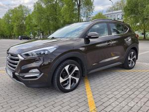 Brown Hyundai Tucson 2017 in Jelgava, with an engine capacity of 1.60 L and mileage of 192 thousand km for 15500 €, photo 3 on AUTOMOTO.COM.LV
