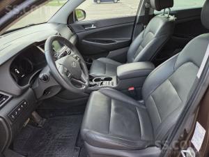 Brown Hyundai Tucson 2017 in Jelgava, with an engine capacity of 1.60 L and mileage of 192 thousand km for 15500 €, photo 11 on AUTOMOTO.COM.LV