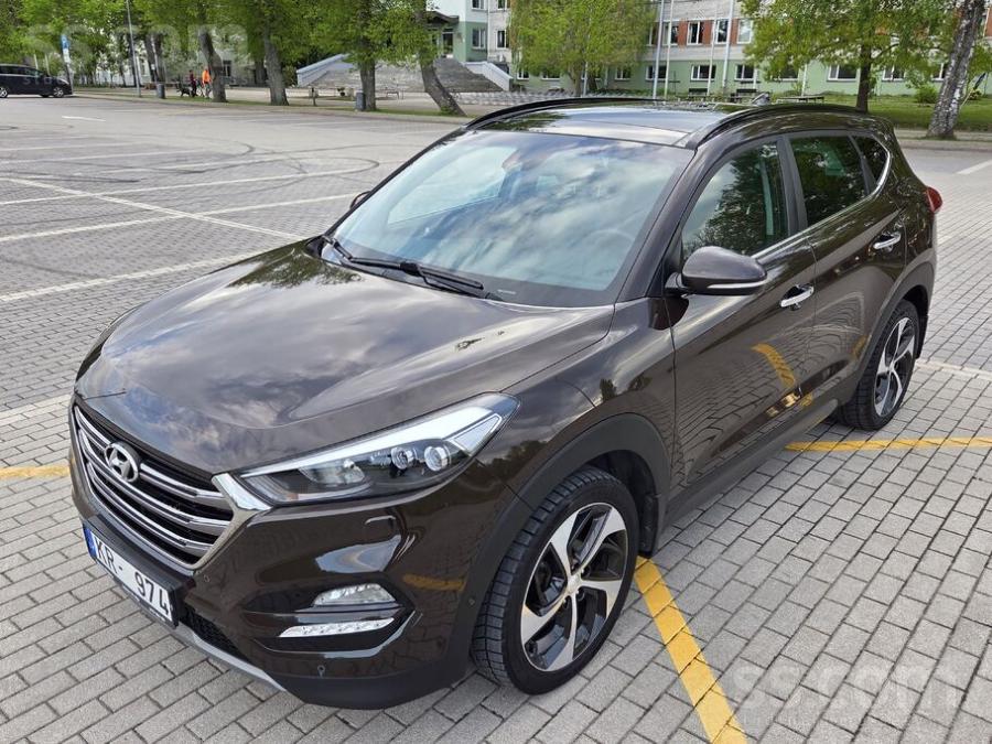 Brown Hyundai Tucson 2017 in Jelgava, with an engine capacity of 1.60 L and mileage of 192 thousand km for 15500 €, photo 14 on AUTOMOTO.COM.LV