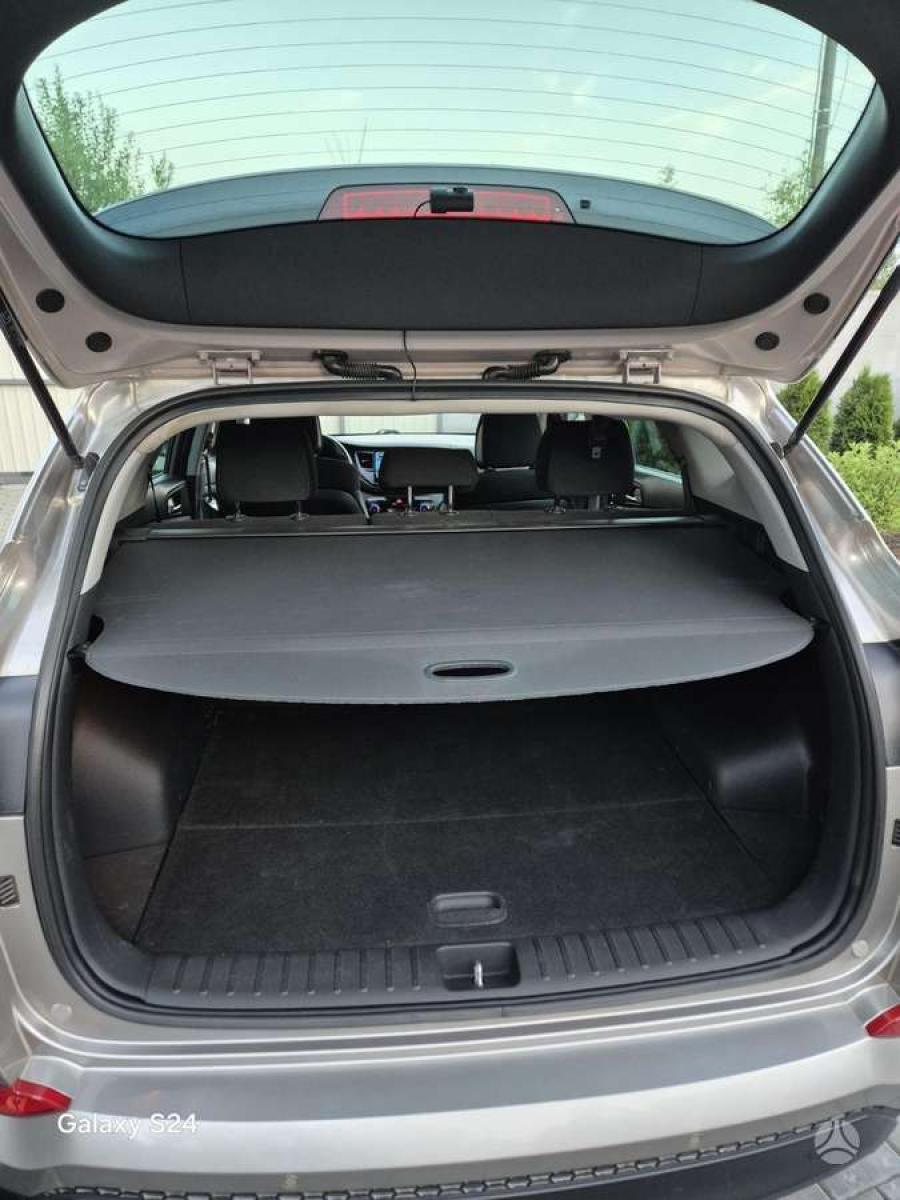 Brown Hyundai Tucson 2017 in Kaunas, with an engine capacity of 1.69 L and mileage of 161 thousand km for 11900 €, photo 10 on AUTOMOTO.COM.LV