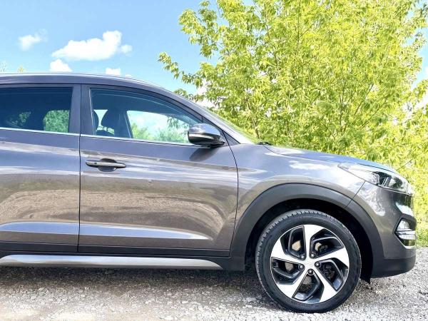 Brūns Hyundai Tucson 2017 Šauļi, ar dzinēja tilpumu 1.70 L un nobraukumu 182 tūkst. km par 14450 €, foto 10 vietnē AUTOMOTO.COM.LV