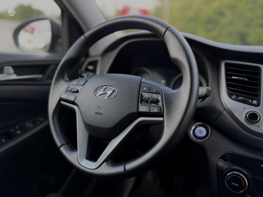 Brūns Hyundai Tucson 2017 Šauļi, ar dzinēja tilpumu 1.70 L un nobraukumu 182 tūkst. km par 14450 €, foto 26 vietnē AUTOMOTO.COM.LV