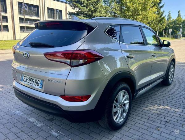Brown Hyundai Tucson 2017 in Taurage, with an engine capacity of 1.69 L and mileage of 181 thousand km for 9900 €, photo 4 on AUTOMOTO.COM.LV