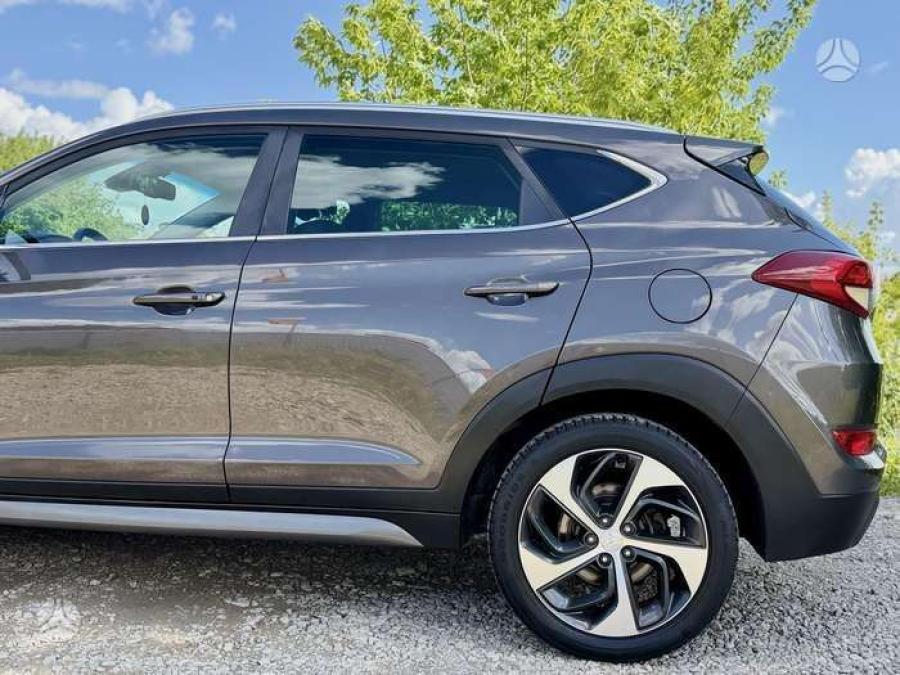 Brūns Hyundai Tucson 2017 Šauļi, ar dzinēja tilpumu 1.69 L un nobraukumu 182 tūkst. km par 14450 €, foto 13 vietnē AUTOMOTO.COM.LV