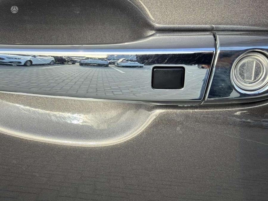 Brown Hyundai Tucson 2017 in Taurage, with an engine capacity of 1.69 L and mileage of 259 thousand km for 10300 €, photo 10 on AUTOMOTO.COM.LV