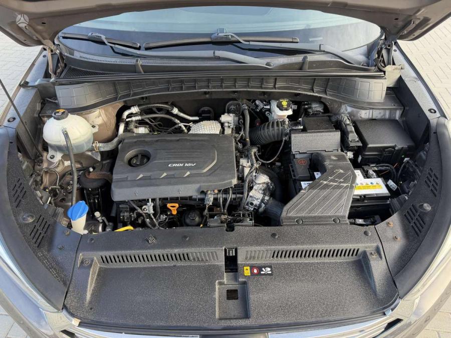 Brown Hyundai Tucson 2017 in Taurage, with an engine capacity of 1.69 L and mileage of 259 thousand km for 10300 €, photo 29 on AUTOMOTO.COM.LV