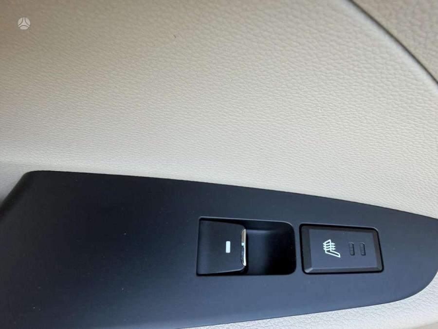 Brown Hyundai Tucson 2017 in Taurage, with an engine capacity of 1.69 L and mileage of 259 thousand km for 10300 €, photo 32 on AUTOMOTO.COM.LV