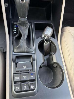 Brown Hyundai Tucson 2017 in Taurage, with an engine capacity of 1.69 L and mileage of 259 thousand km for 10300 €, photo 33 on AUTOMOTO.COM.LV