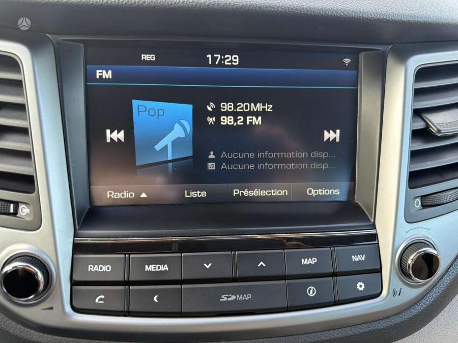 Brown Hyundai Tucson 2017 in Taurage, with an engine capacity of 1.69 L and mileage of 259 thousand km for 10300 €, photo 35 on AUTOMOTO.COM.LV